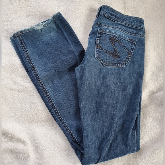 Silver Jeans | Jeans | Silver Tuesday Distressed Boot Cut Jeans Sz 2735 ...